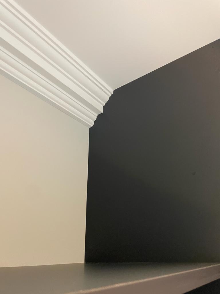 What is scribe moulding? Definition and meaning - Great British ...